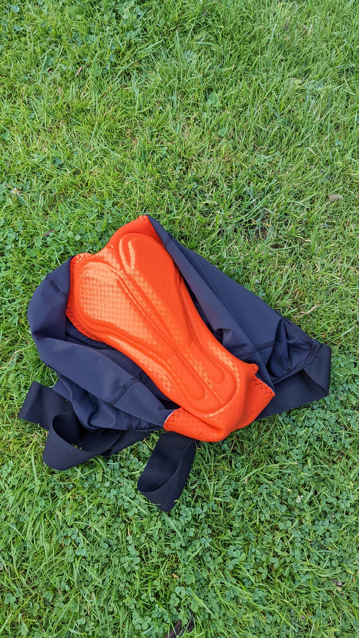Cargo bib short Group test – UK GRAVEL COLLECTIVE